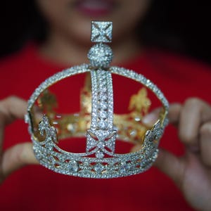 Queen Victoria Small Crown in Cubic Zircon and 925 Sterling Silver - Etsy