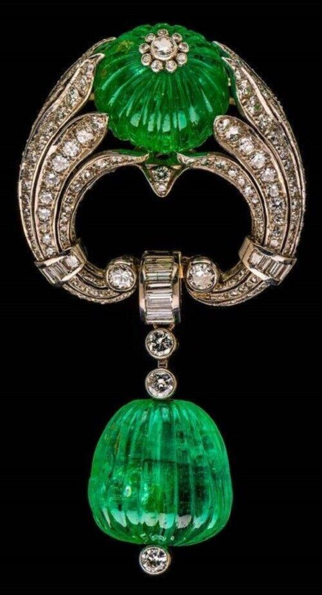 Art Deco Inspired Rothschild Family Carved Emerald Brooch in 925 ...