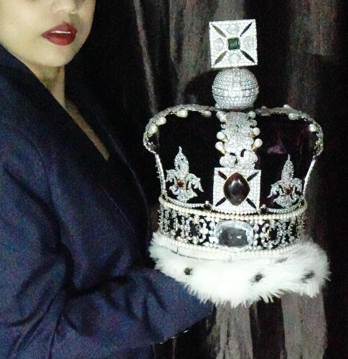 Imperial State Crown of British Royal Family Replica in Brass Cubic ...
