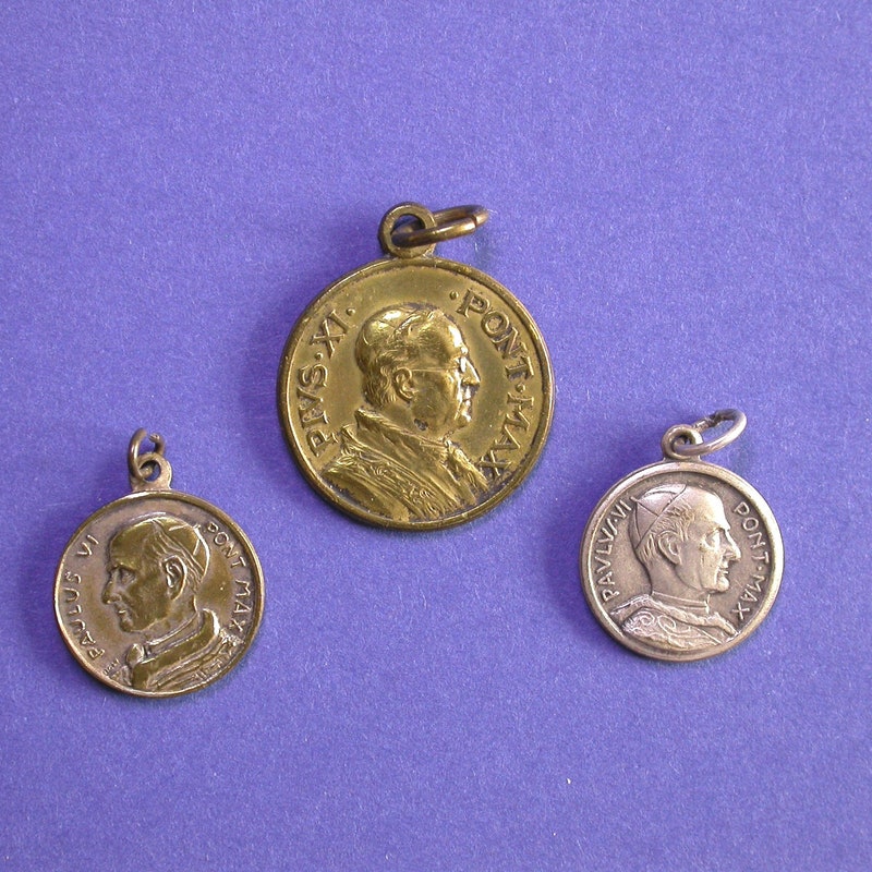 Peter Griffin Medallion - Etsy