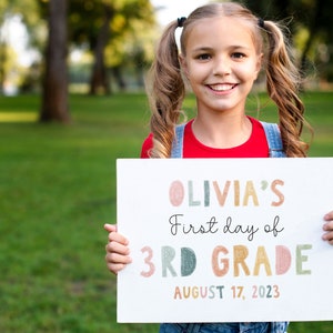 Custom Back to School Sign, First Day of School, Printable Photo Prop ...