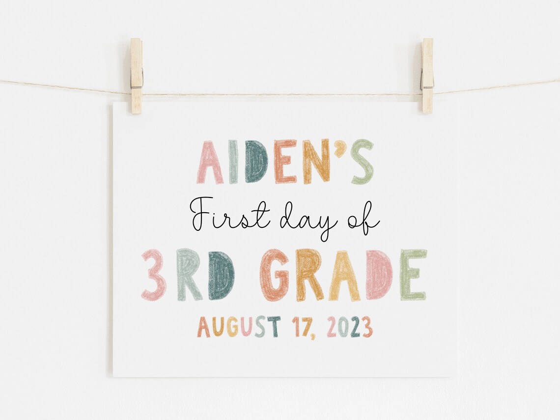 Custom Back to School Sign, First Day of School, Printable Photo Prop ...