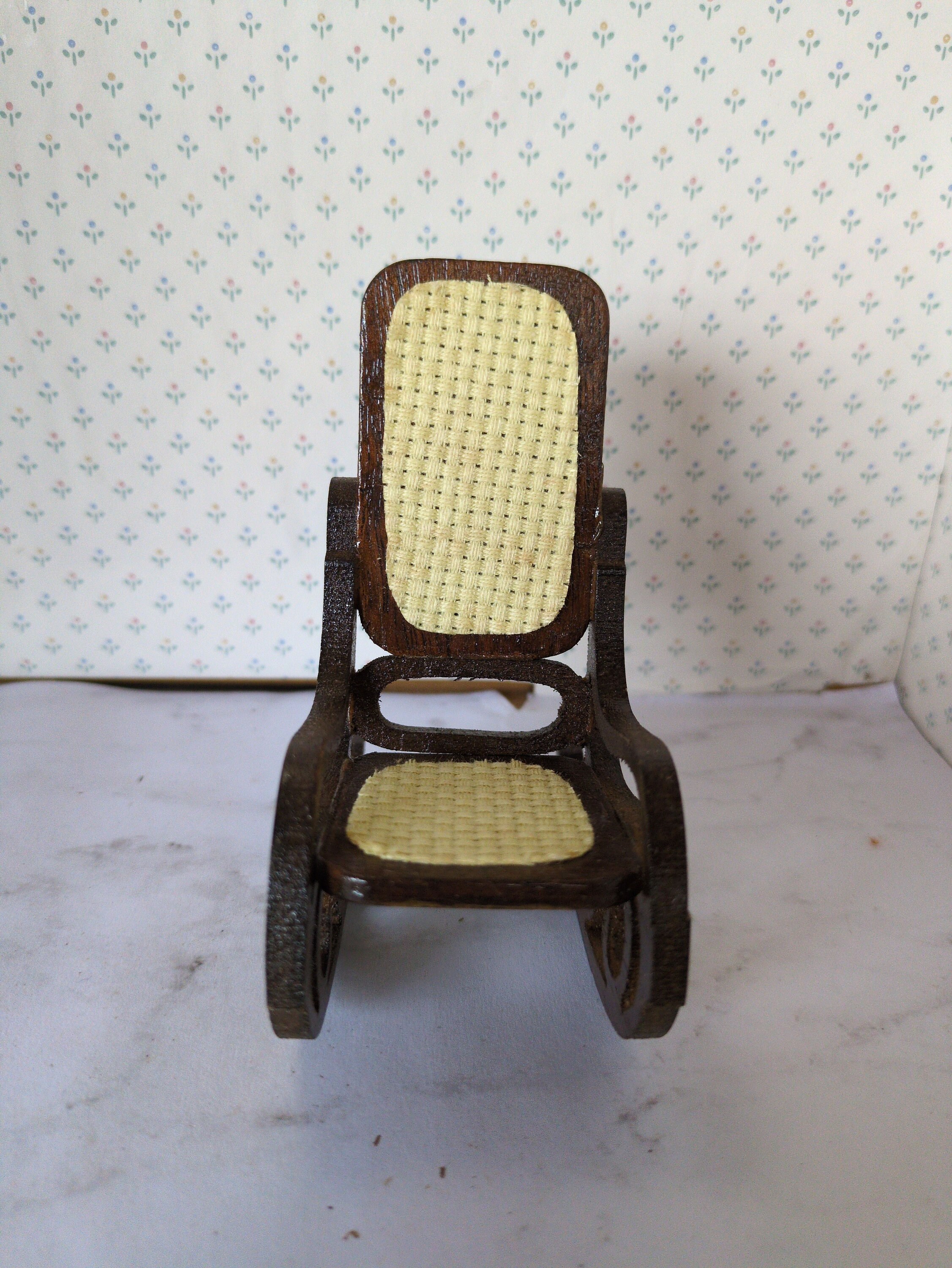 NIB Hello Dolly Bentwood Rocker Rocking Chair 1:12 Scale/kitchen/dining ...