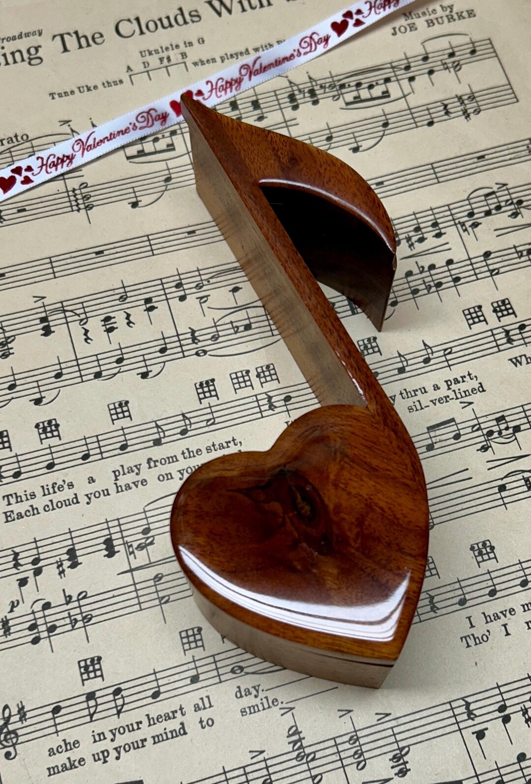 Carved Wood Music Note for Rings or Small Treasures Detachable Lid - Etsy