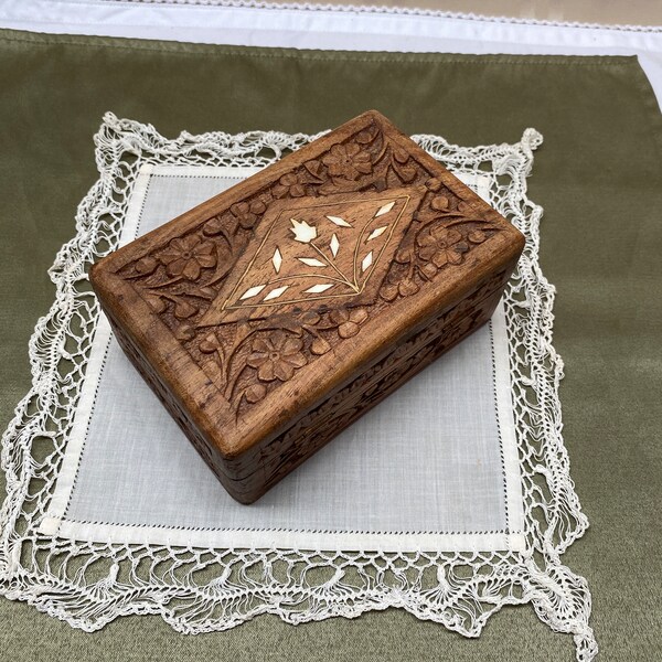 Vintage Keepsake Box - Etsy