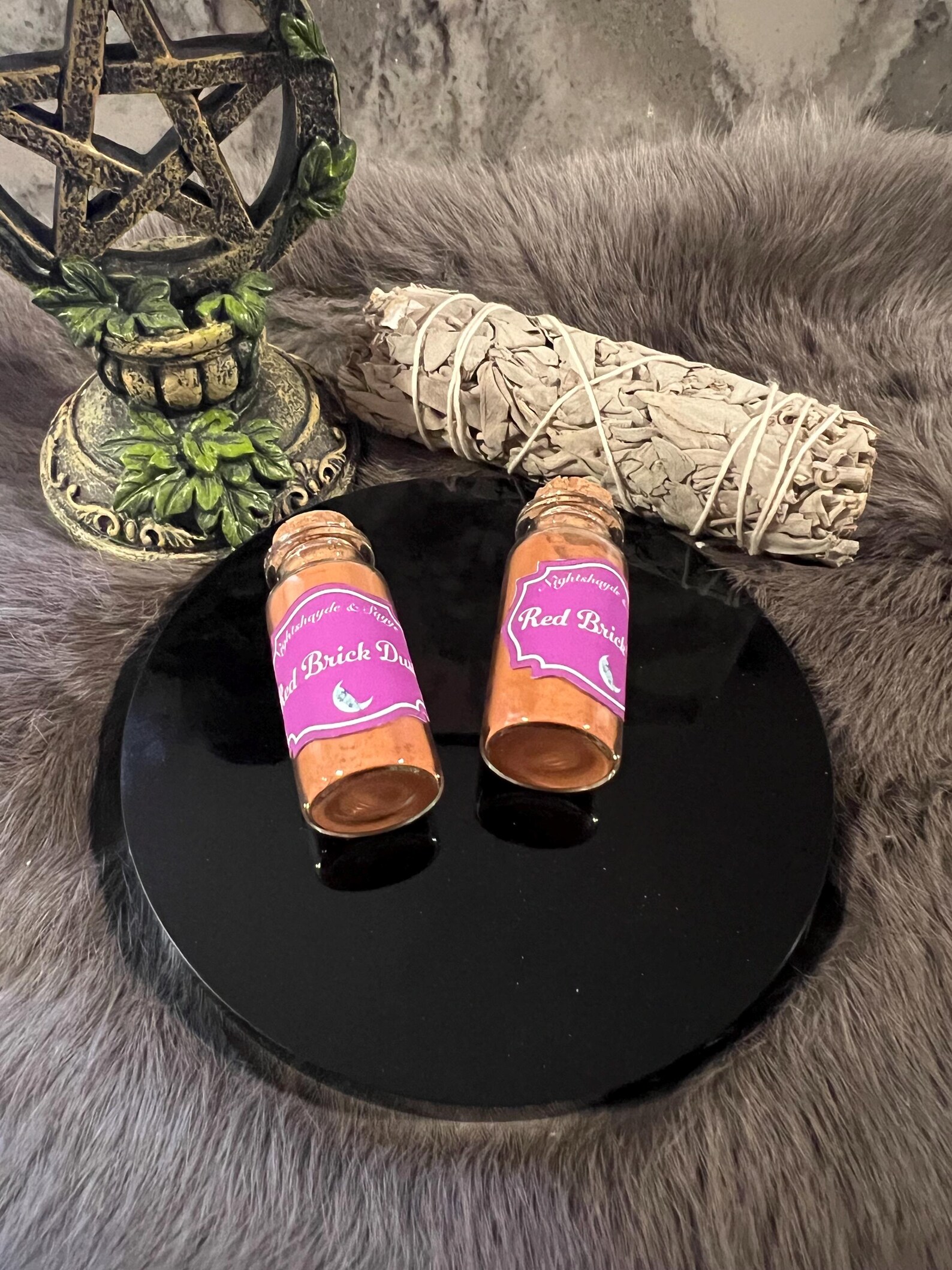 Red Brick Dust: Protection Magic, Witchy Tool - Etsy