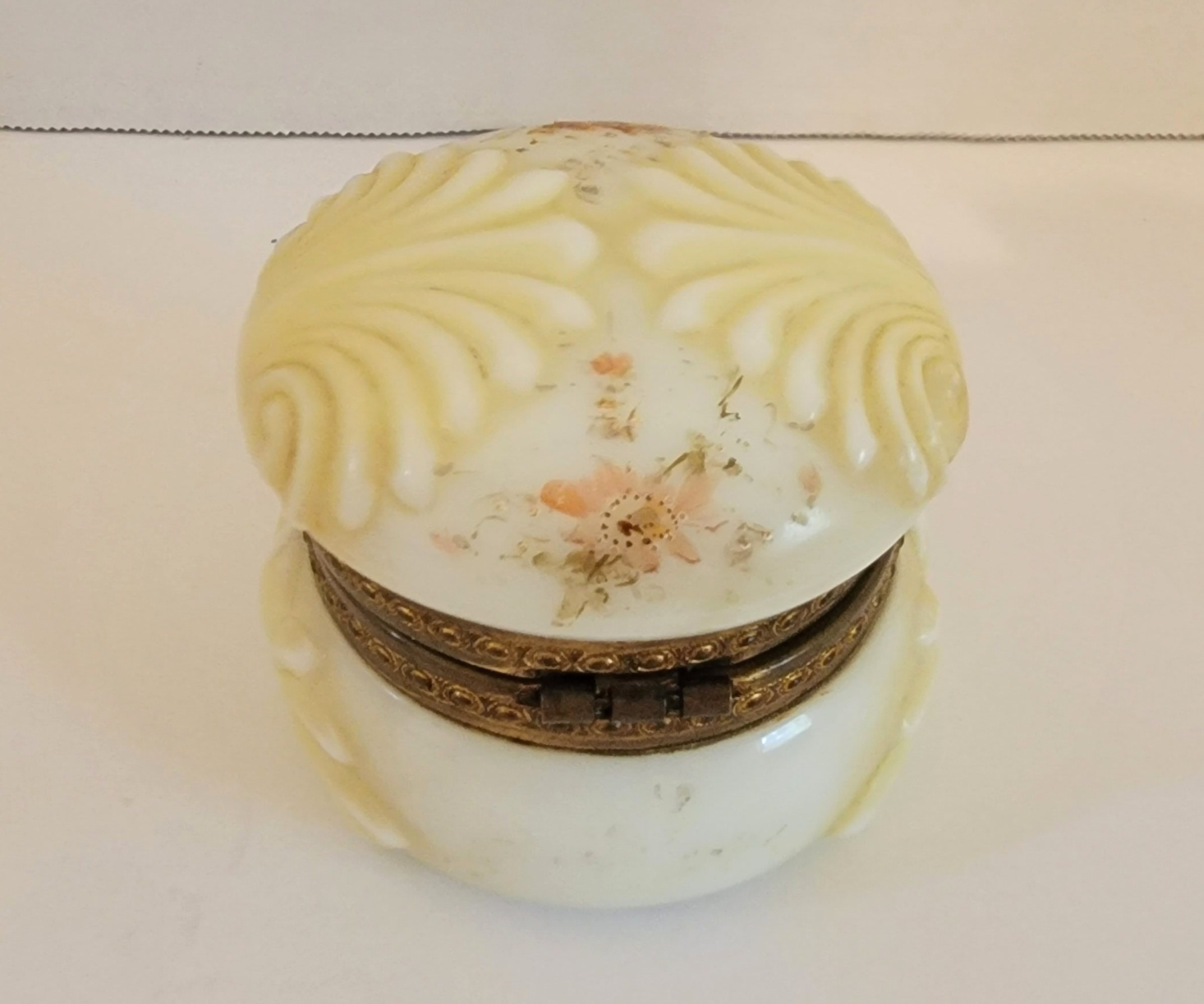 Antique C F Monroe "wavecrest" Hinged Trinket / Dresser Box - Etsy