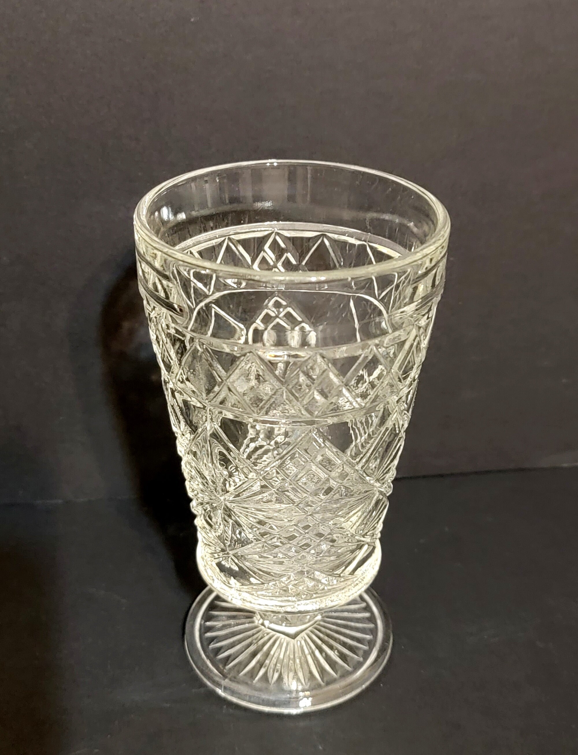 Four 4 5-5/8 Hazel Atlas gothic Aka big Top Peanut Butter Iced Tea ...