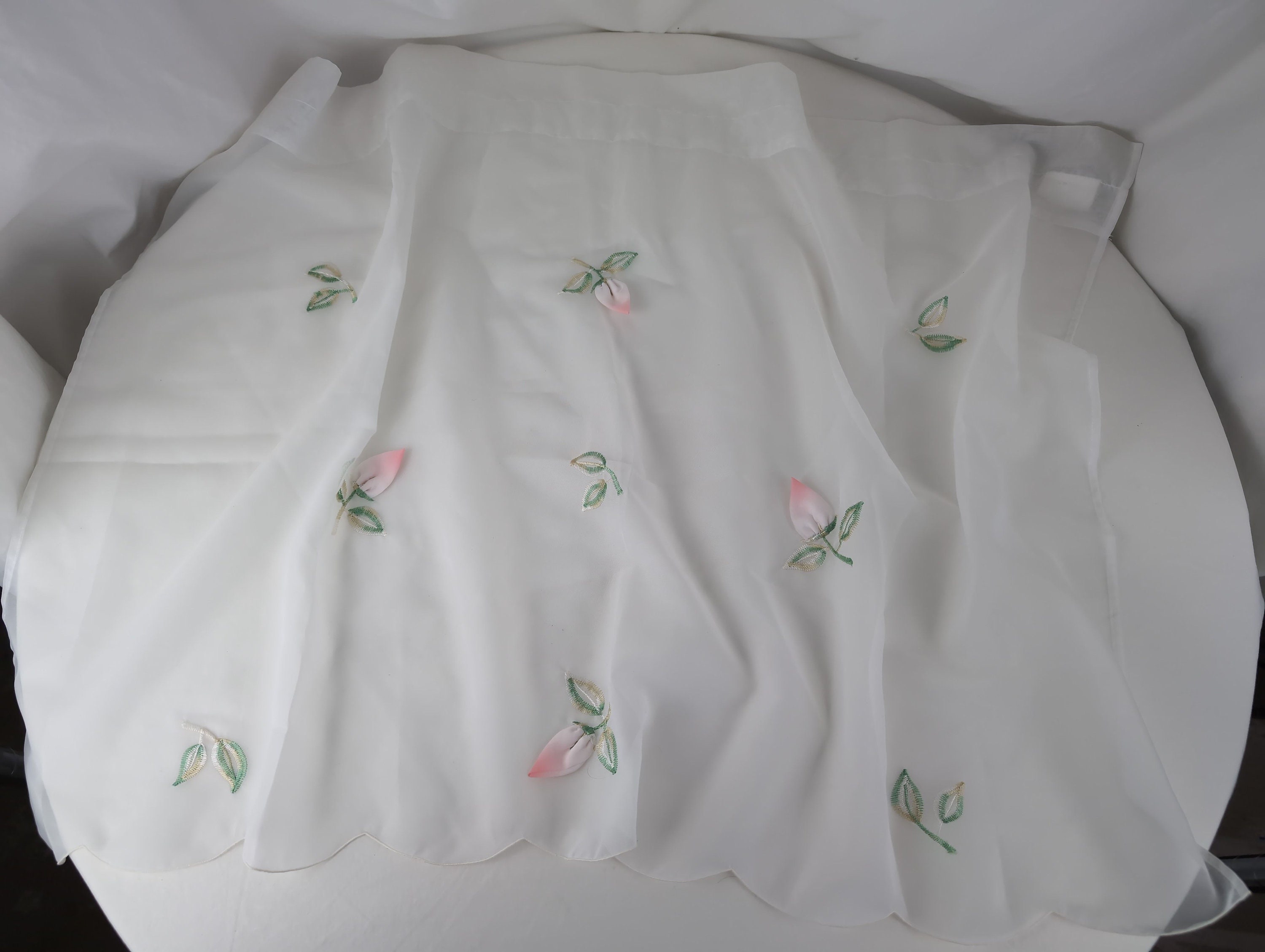 Vintage White Sheer Flower Bud Embroidered Scalloped Edge Valances 4 ...