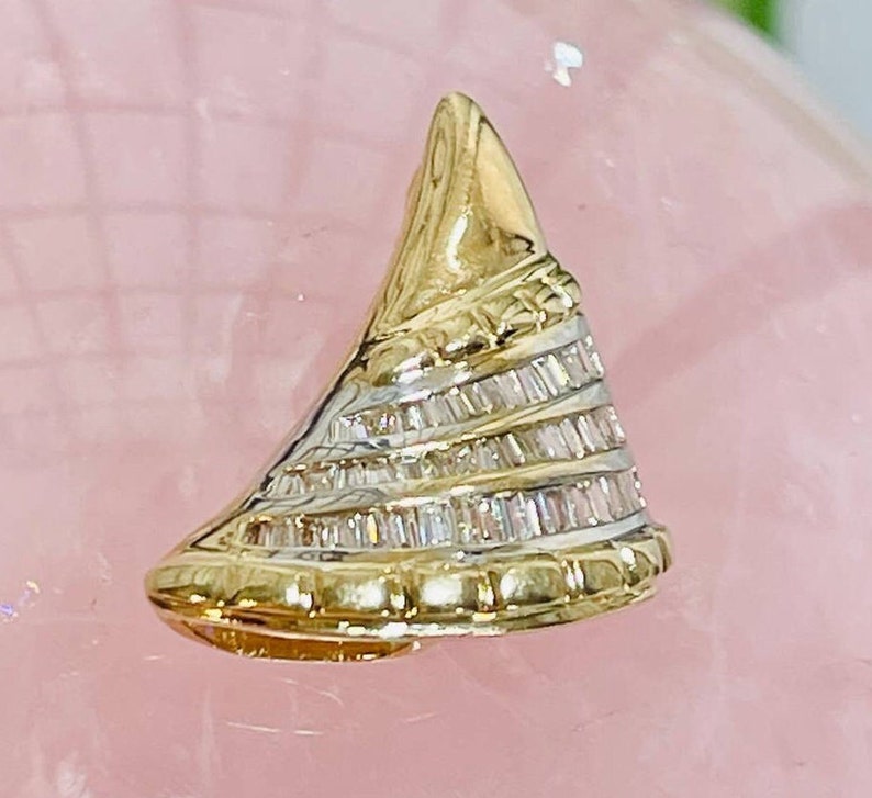 14k Solid Gold Shell Charm With 1 Carat Baguette Diamonds, 6.5 Gram, - Etsy