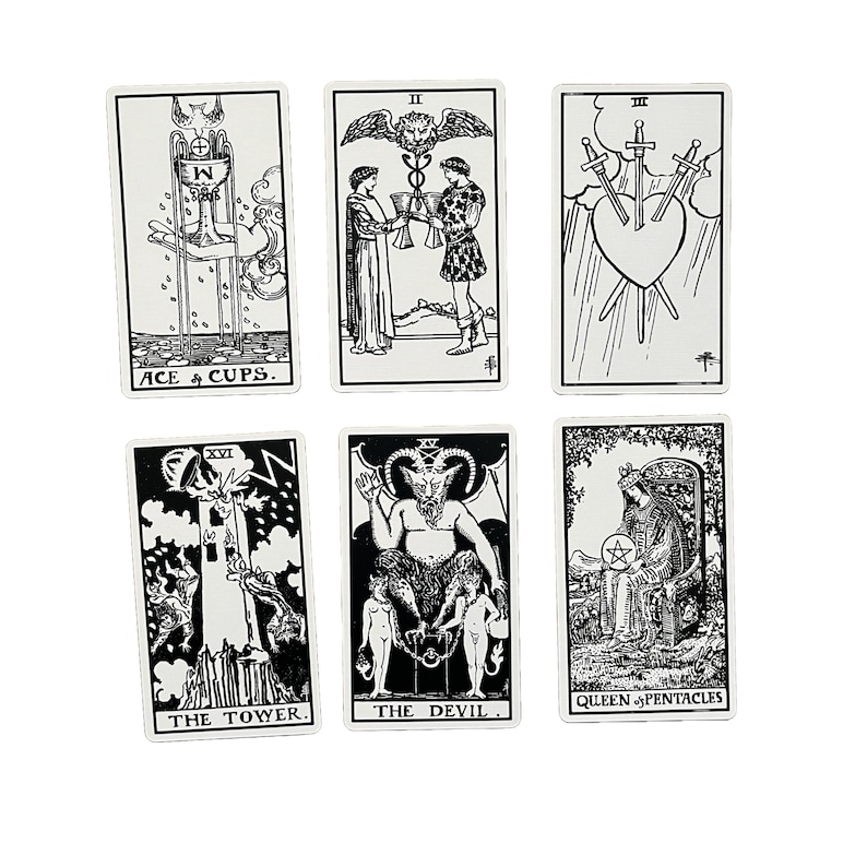 Pixie's Line Art Tarot Deck: Full Size With 100 Page Guide, Black and ...