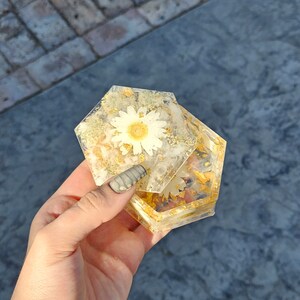 White and Gold Flower Trinket Box - Etsy
