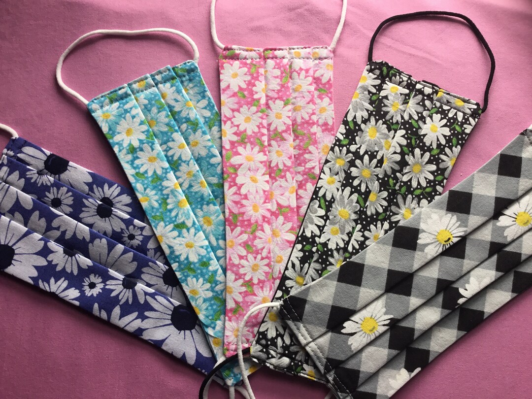 Dasies Face Mask 2 Layers Adjustable daisies Side 1 Solid Side 2 ...