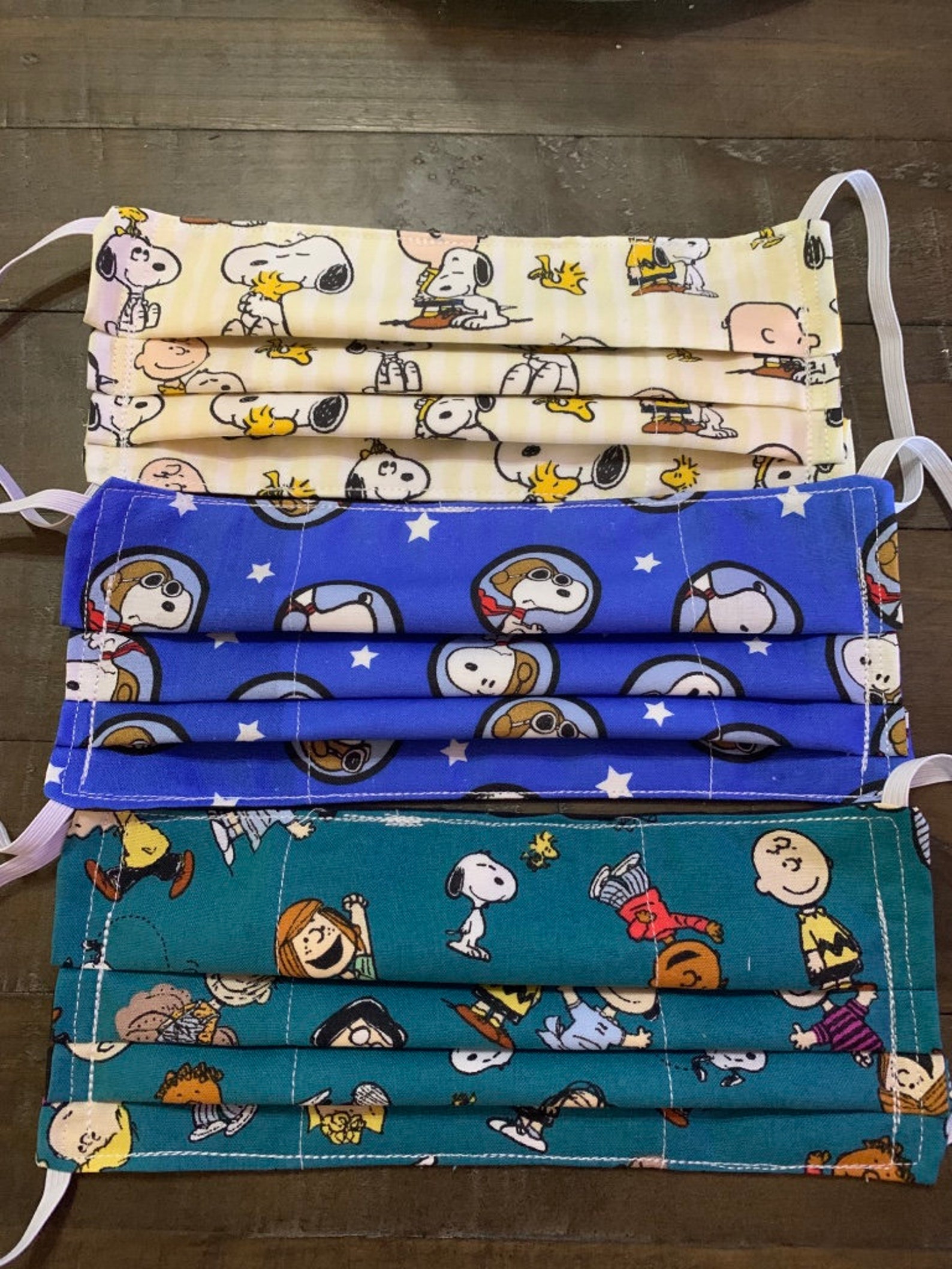 Peanuts Character Charlie Brown Snoopy Red Baron Pleated Reusable Face ...