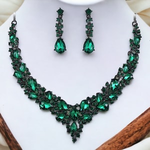 Emerald Green Necklace Earrings Bracelet Ring Set Green Bridal Jewelry ...