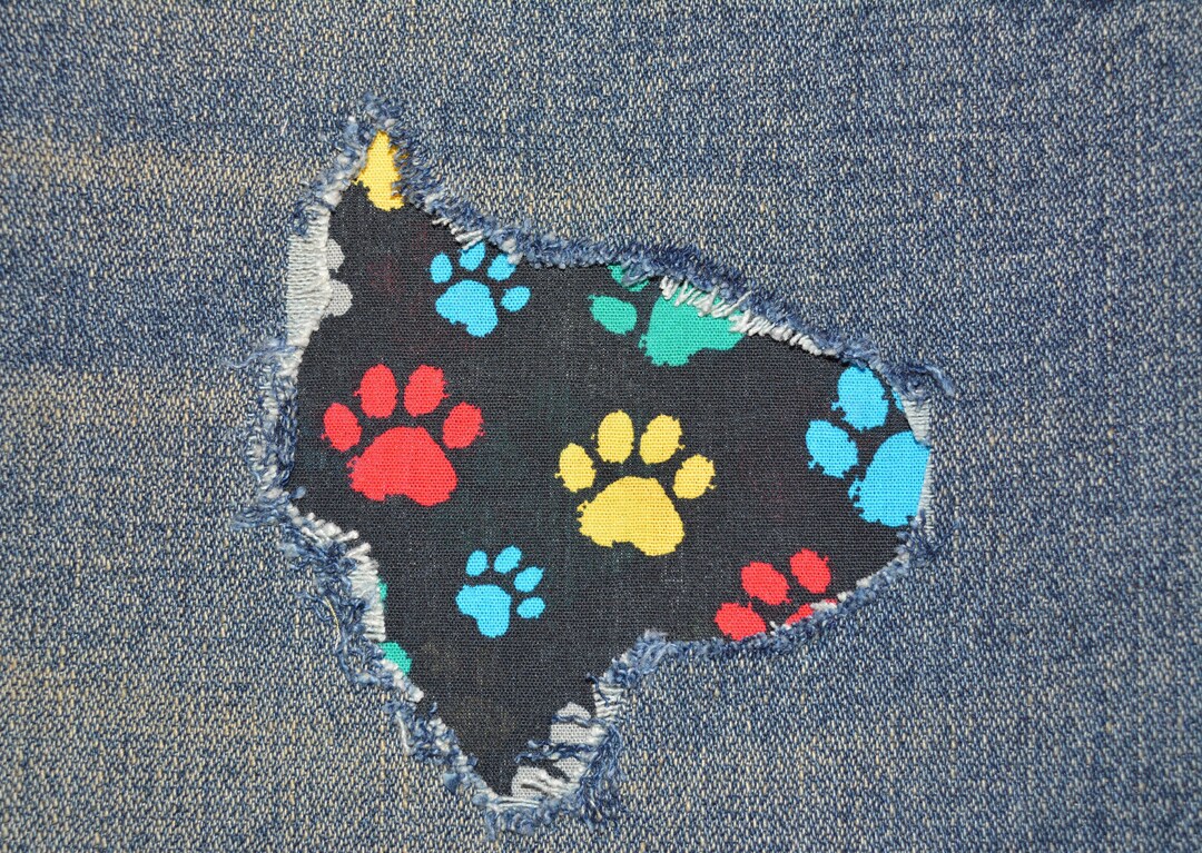Paw Print Peek a Boo Patch Iron on Bandana Fabric Patches for Denim ...
