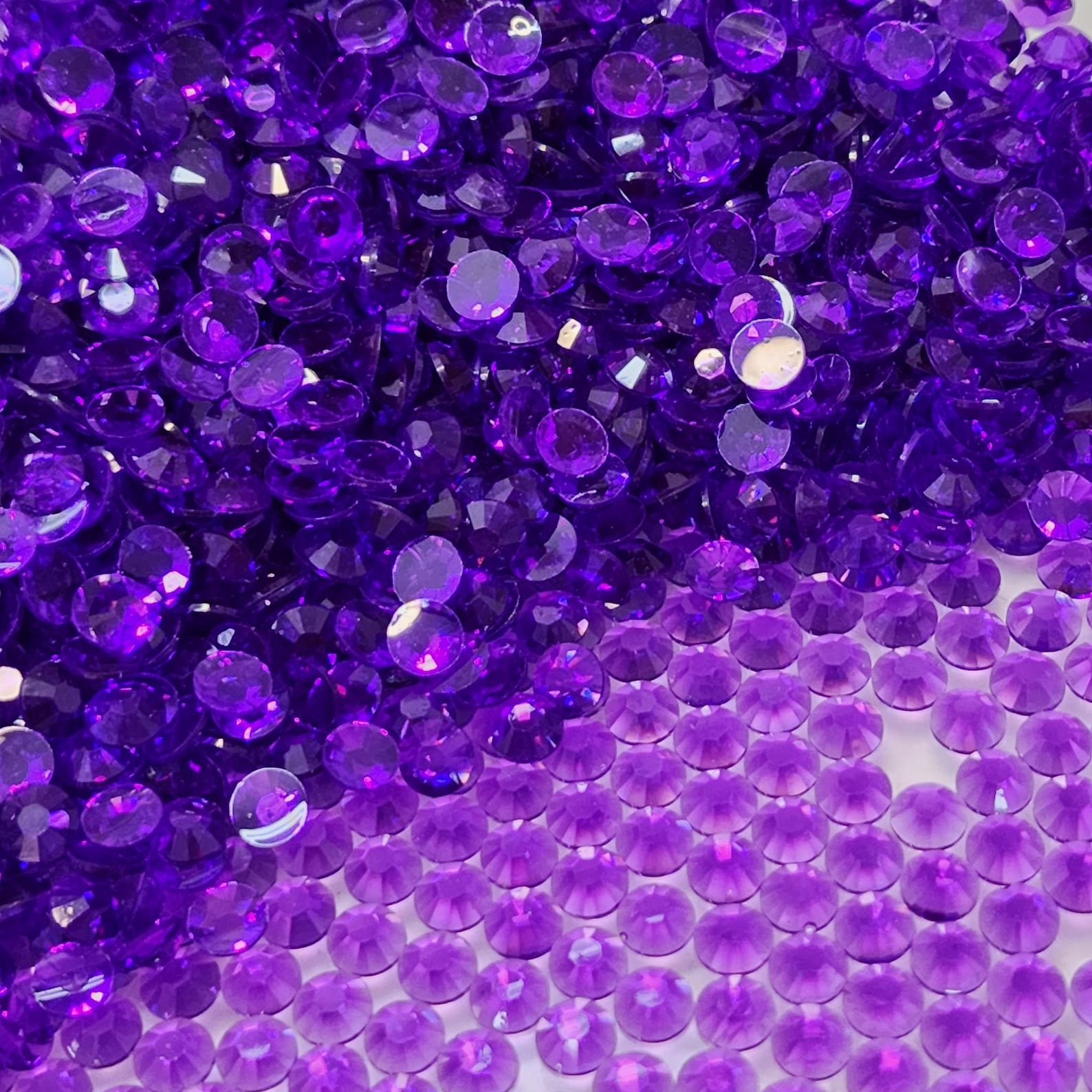 Majestic Violet Pop of Color Transparent Non-hot Fix Resin Rhinestones ...