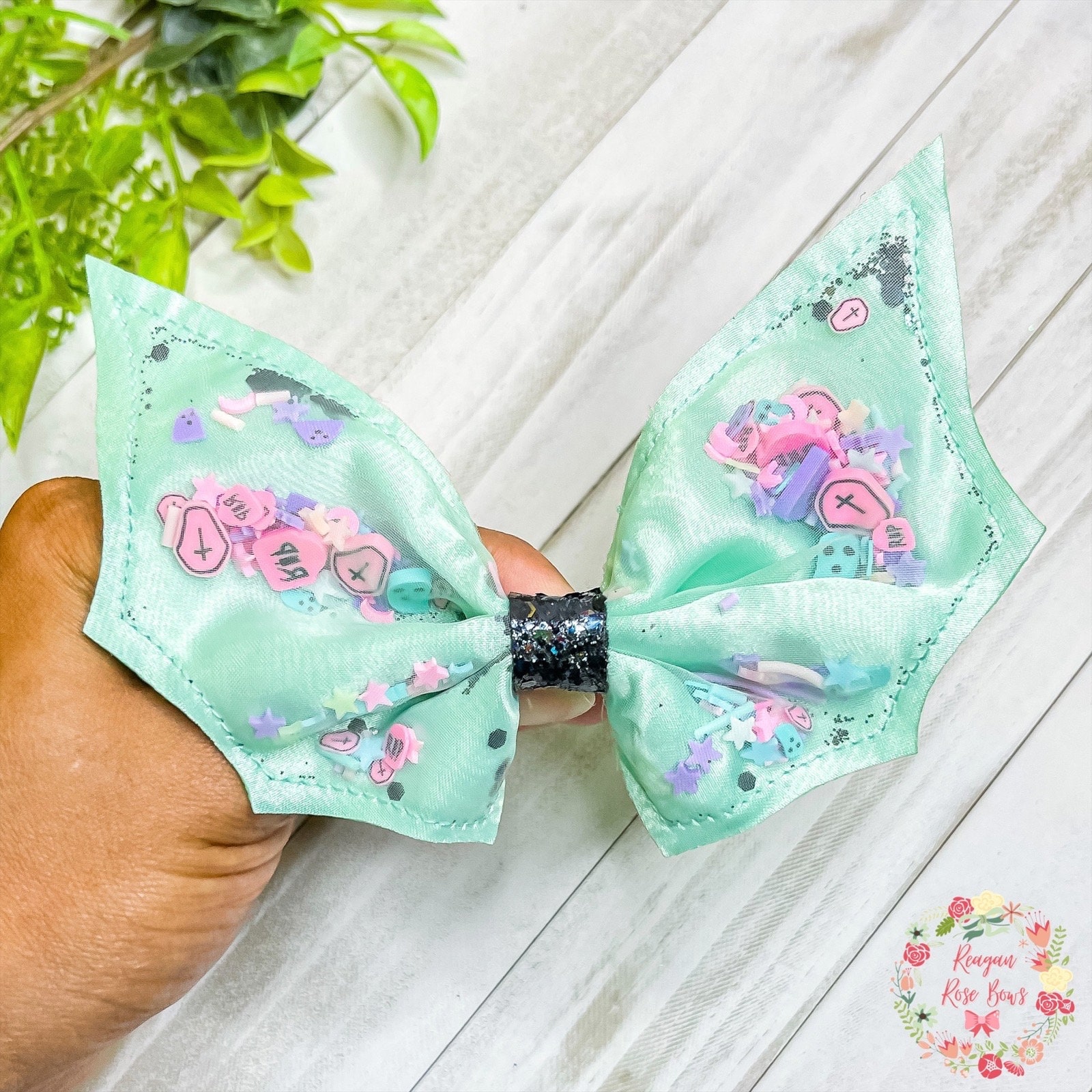 Black Bat Wing Hair Clips for Girls, Pastel Goth Hair Accessories for ...