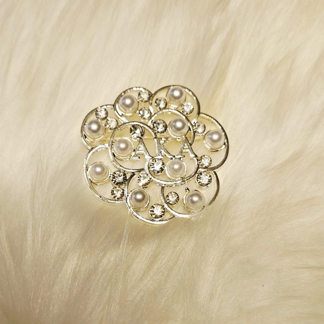 AKA Sorority Fan Brooch - Etsy