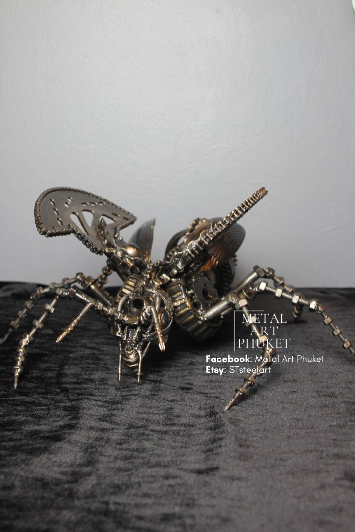 Queen Bee Sculpture Metal Art - Etsy