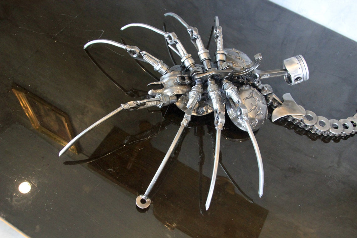 Aliens inspired recycled scrap metal art | Etsy