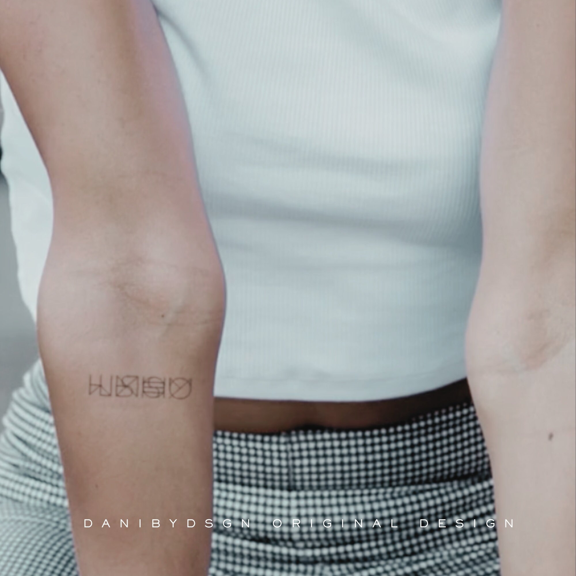 Custom Name Design With Video Tattoo Design 4 Overlap Letters - Etsy