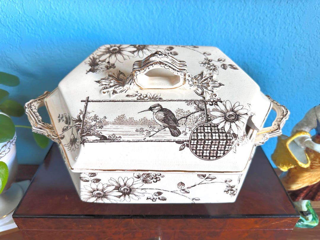 Antique Cumberlidge and Humphreys (C & H) 6-sided 14" Tureen ...