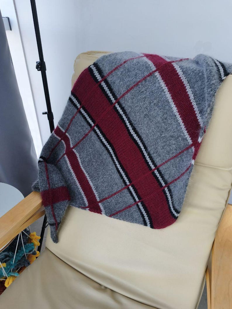 Modern Plaid Knitting Pattern | Triangle Baktus Shawl PDF | Colorwork ...