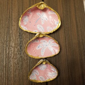 Trio of Upcycled Clamshells set of Three - Etsy