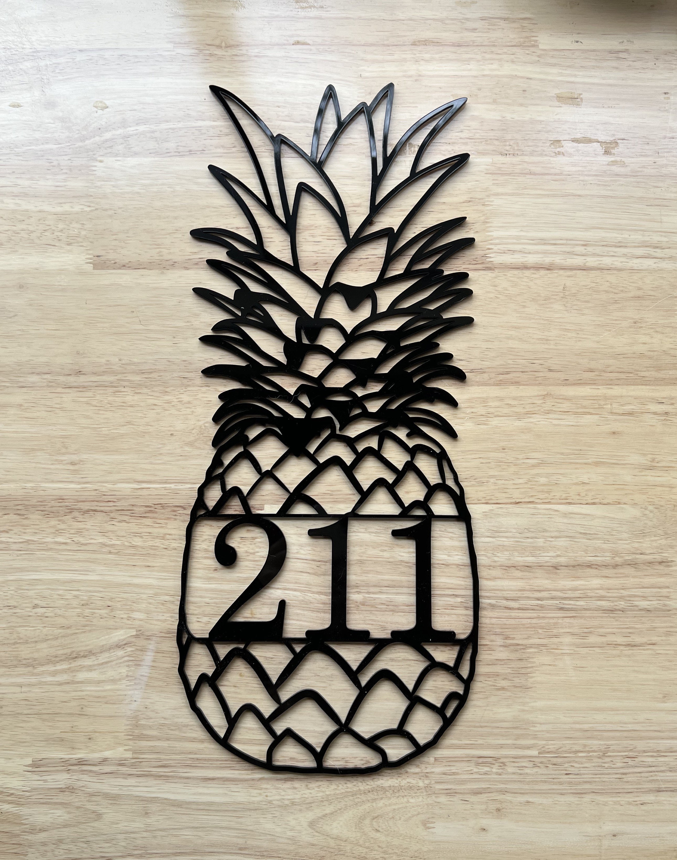 Pineapple Decor Pineapple Sign Pineapple Monogram Sign - Etsy