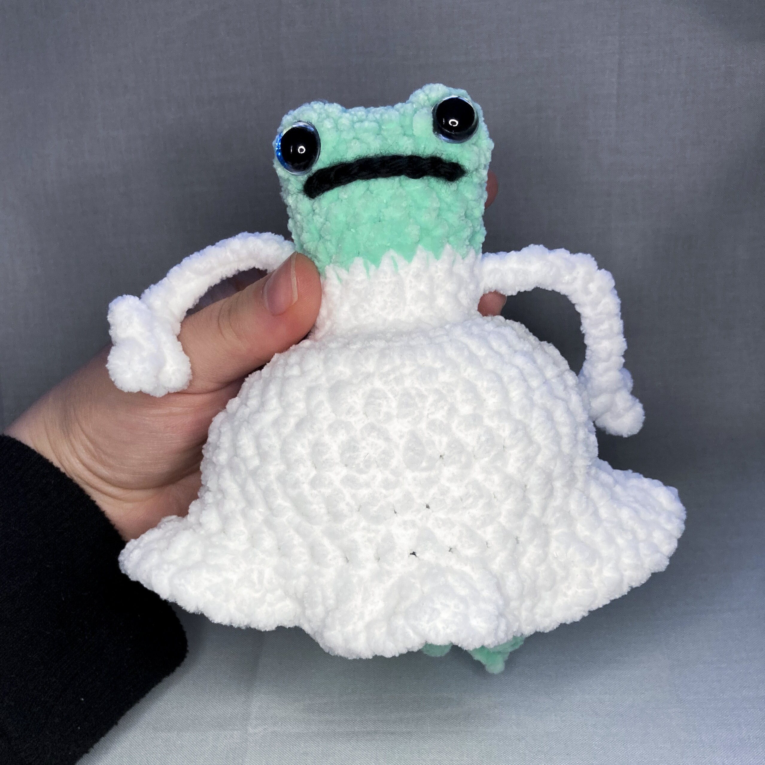Crochet Frogs, Amigurumi Frogs, Custom Wedding Gift, Custom Prom Gift ...