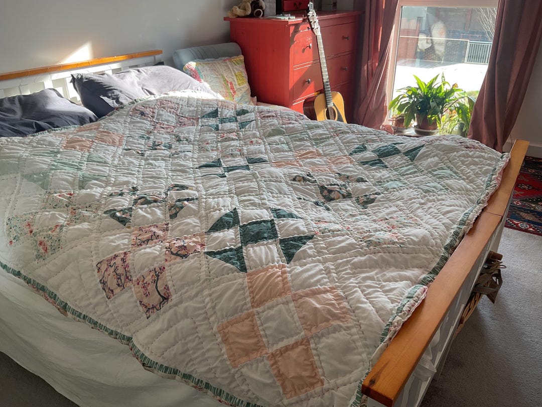 Large Double Pachwork Quilt. Hand Quilted . Modern Design Using Art ...
