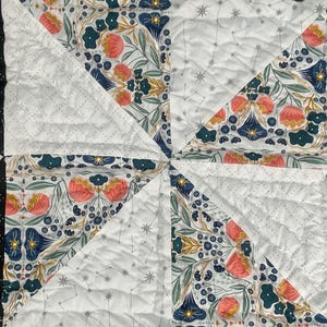 Large Double Patchwork Quilt . Hand Quilted. in a Barn Hanging Design ...