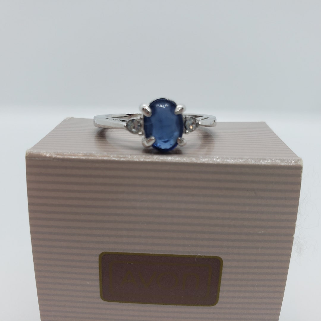 New in Box. Vintage Silvertone AVON Ring With Large Blue Stone and 2 ...