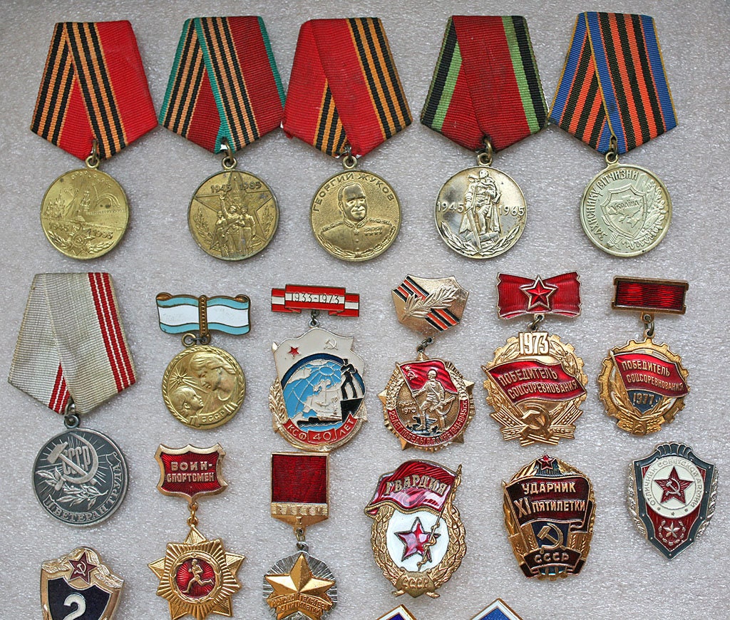 Soviet Vintage Badges Pins Set of 21 USSR Soviet Union - Etsy