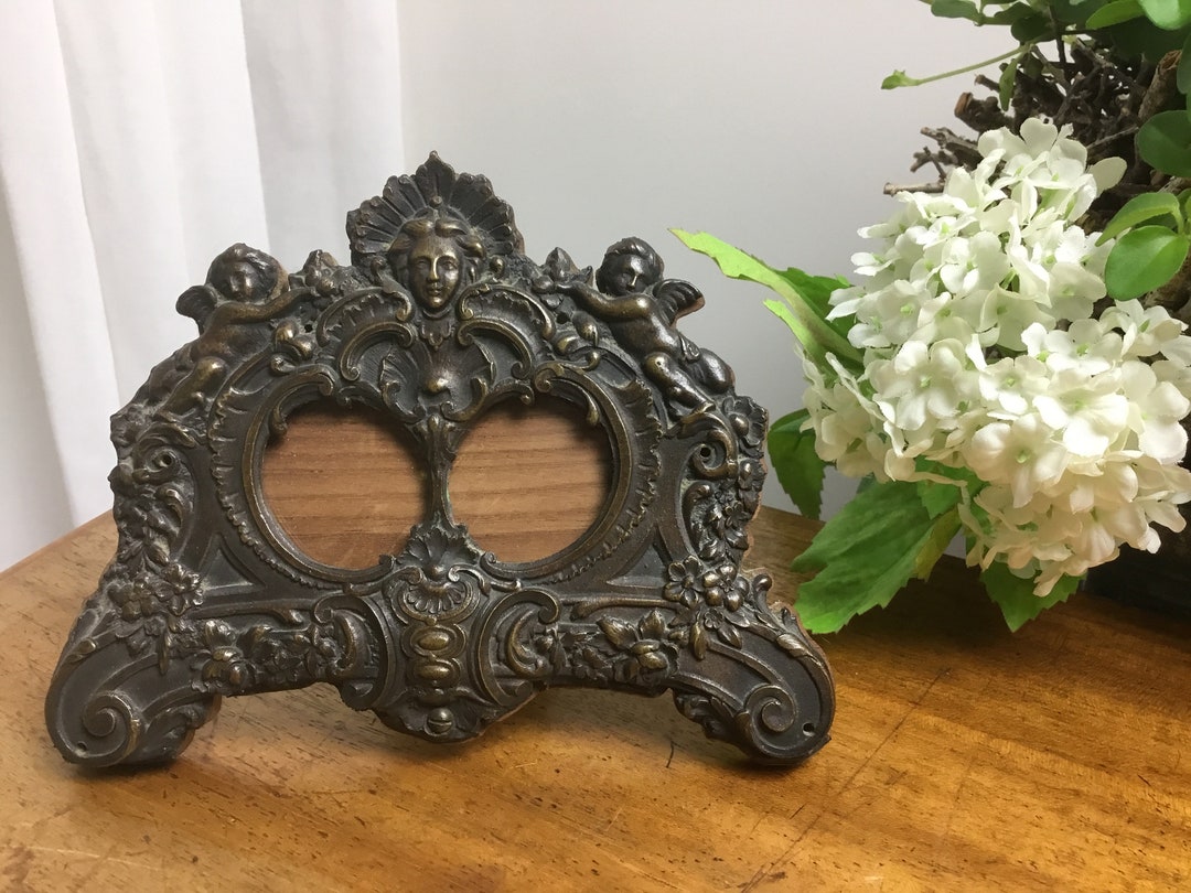 Special Photo Frame Angels Figure on a Beautifully Crafted Metal Front ...