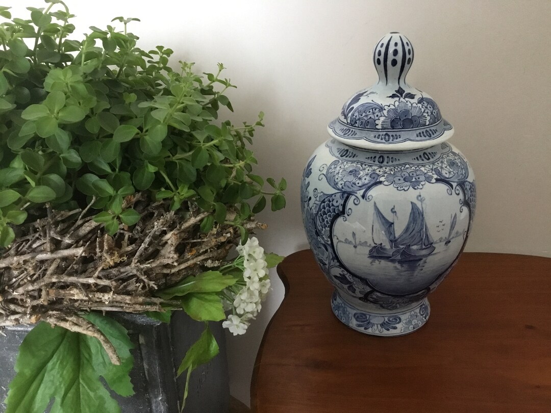 Delft Blue Lidded Pot Made by Petrus Regout Maastricht in Holland ...