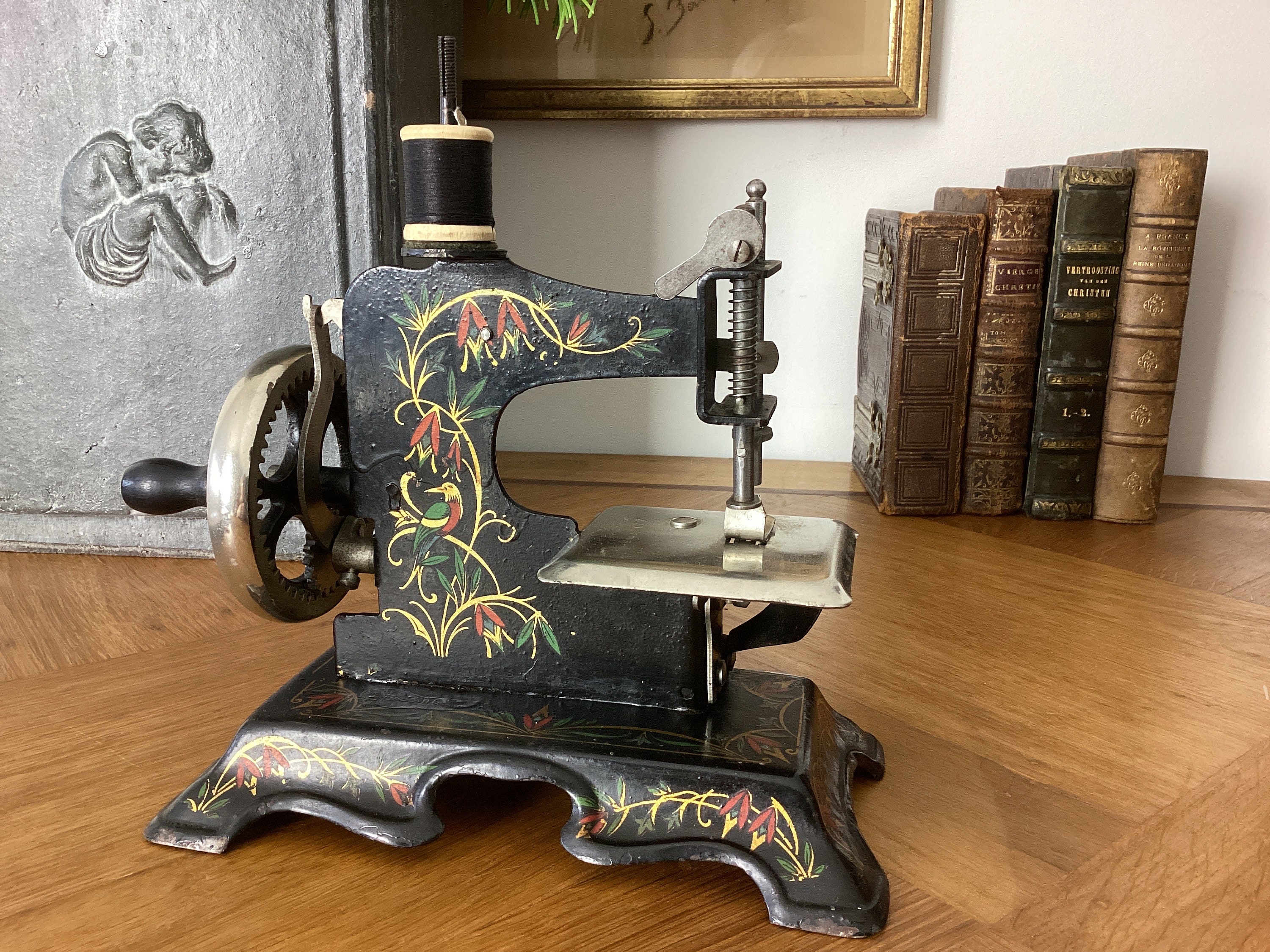 Antique Toy Sewing Machine - 1920s / 1930s - Art Nouveau Style ...