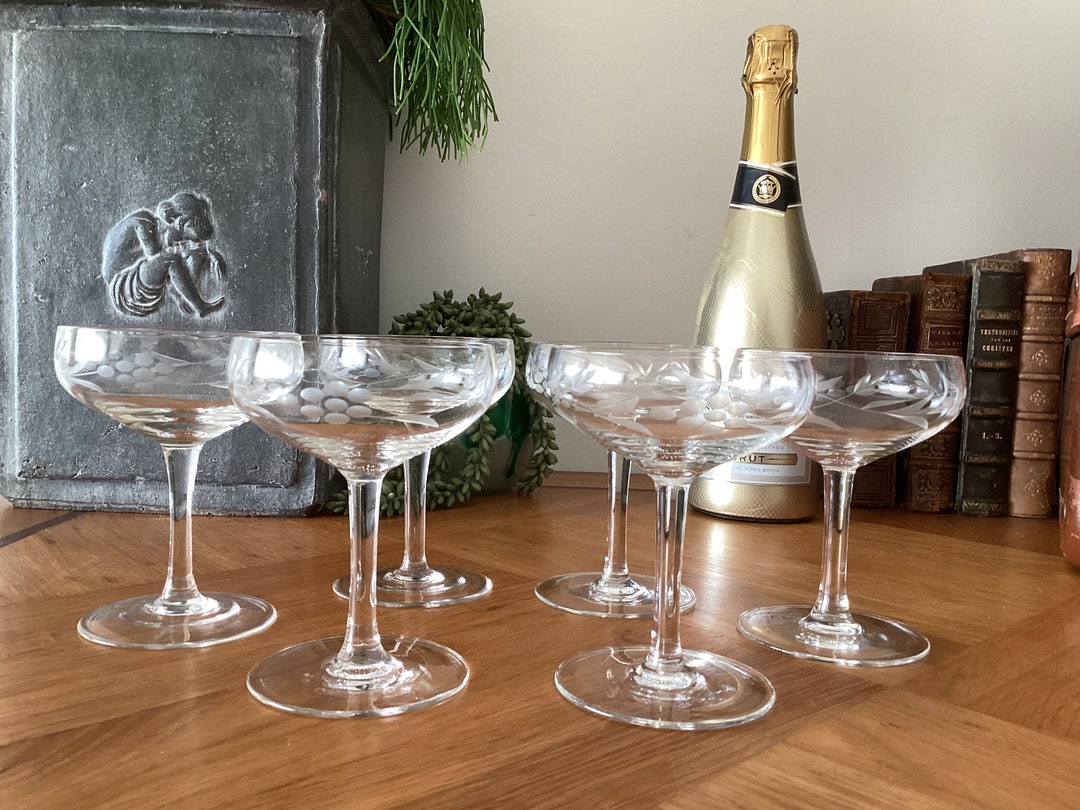Old Cut Champagne Coupes - Set of 6 Elegant Champagne Glasses on ...