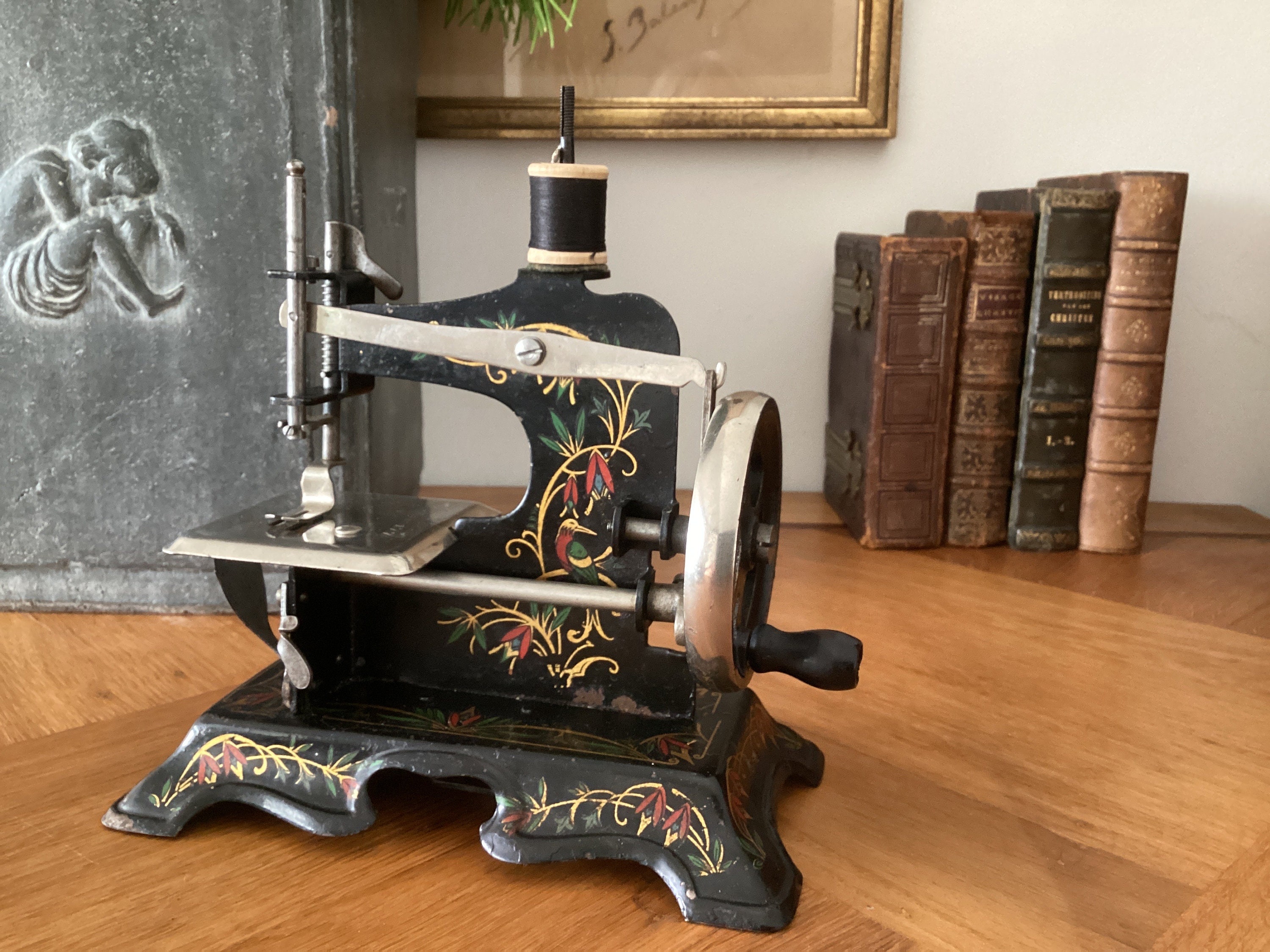 Antique Toy Sewing Machine - 1920s / 1930s - Art Nouveau Style ...