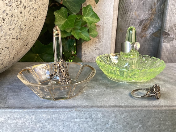 Cut glass ring holder Gem