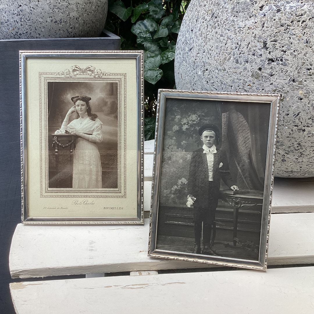 Photo Frame Vintage Silver-colored Metal Photo Frame With a Thin ...