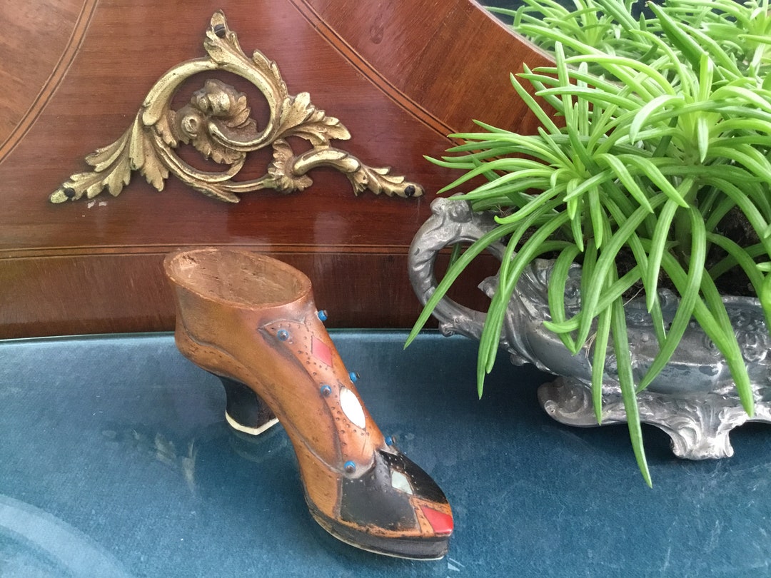 Old Snuff Box in the Shape of a Victorian High Heeled Ladies Shoe ...