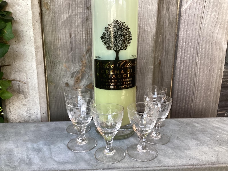 Set of Liqueur Glasses With Elegant Cut Flower Motif - Vintage Liqueur ...