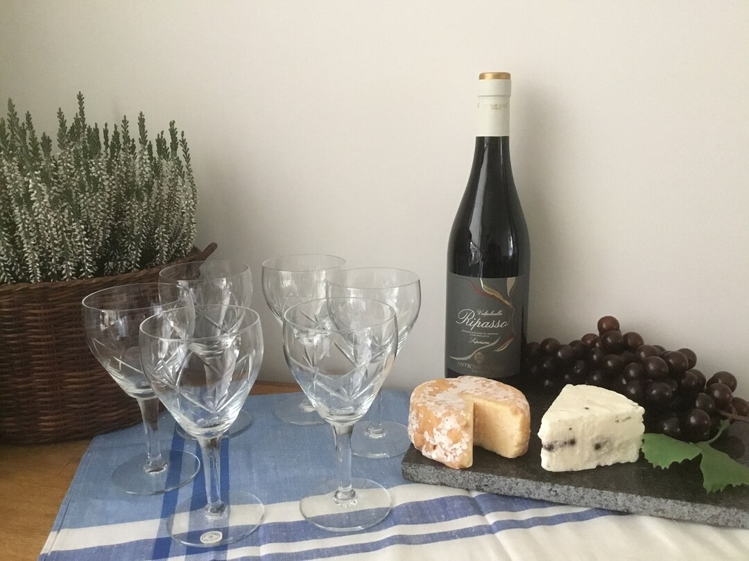 Val St Lambert Wine Glasses Set of 6 Glasses With Crystal Cut Motif Ca ...
