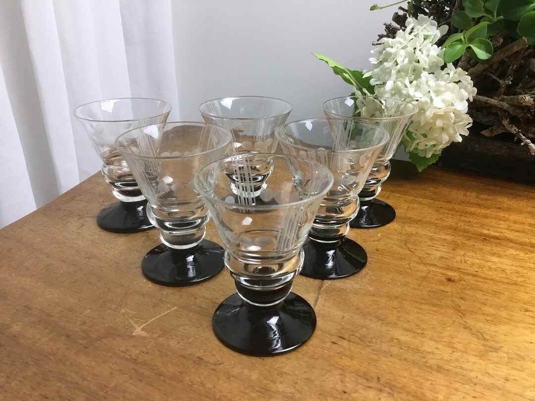 Vintage Liqueur Glasses Ca.1930 Art-deco Motif Set of 6 Wonderful Gift ...