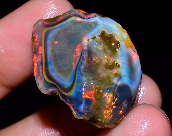AAA Ethiopian Opal Rough: Multi-fire Oily Gemstone (38.00 CT) - Etsy
