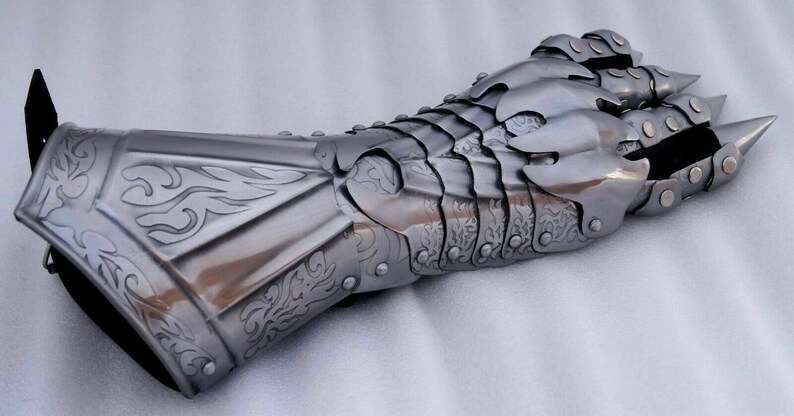 Medieval Warrior Metal Gothic Knight Style Gauntlets - Etsy