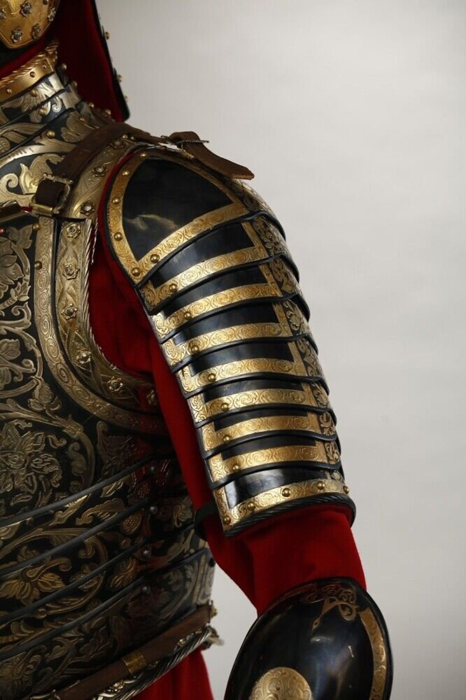 Medieval Half Body Armor Exclusive Armoring Husarska for Weiner Sinan ...