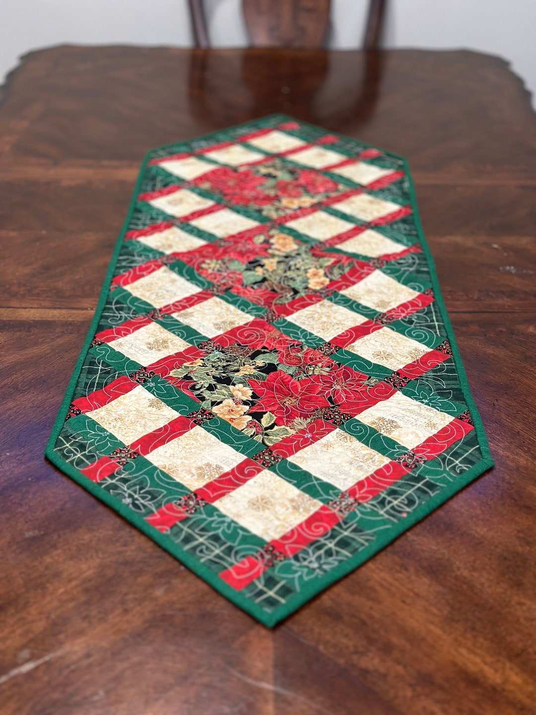 Poinsettia Christmas Table Runner: Quilted Holiday Decor (17" X 51") - Etsy